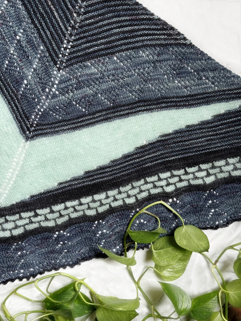 Bain de Soleil Shawl | Knitting Kit – Biscotte Yarns