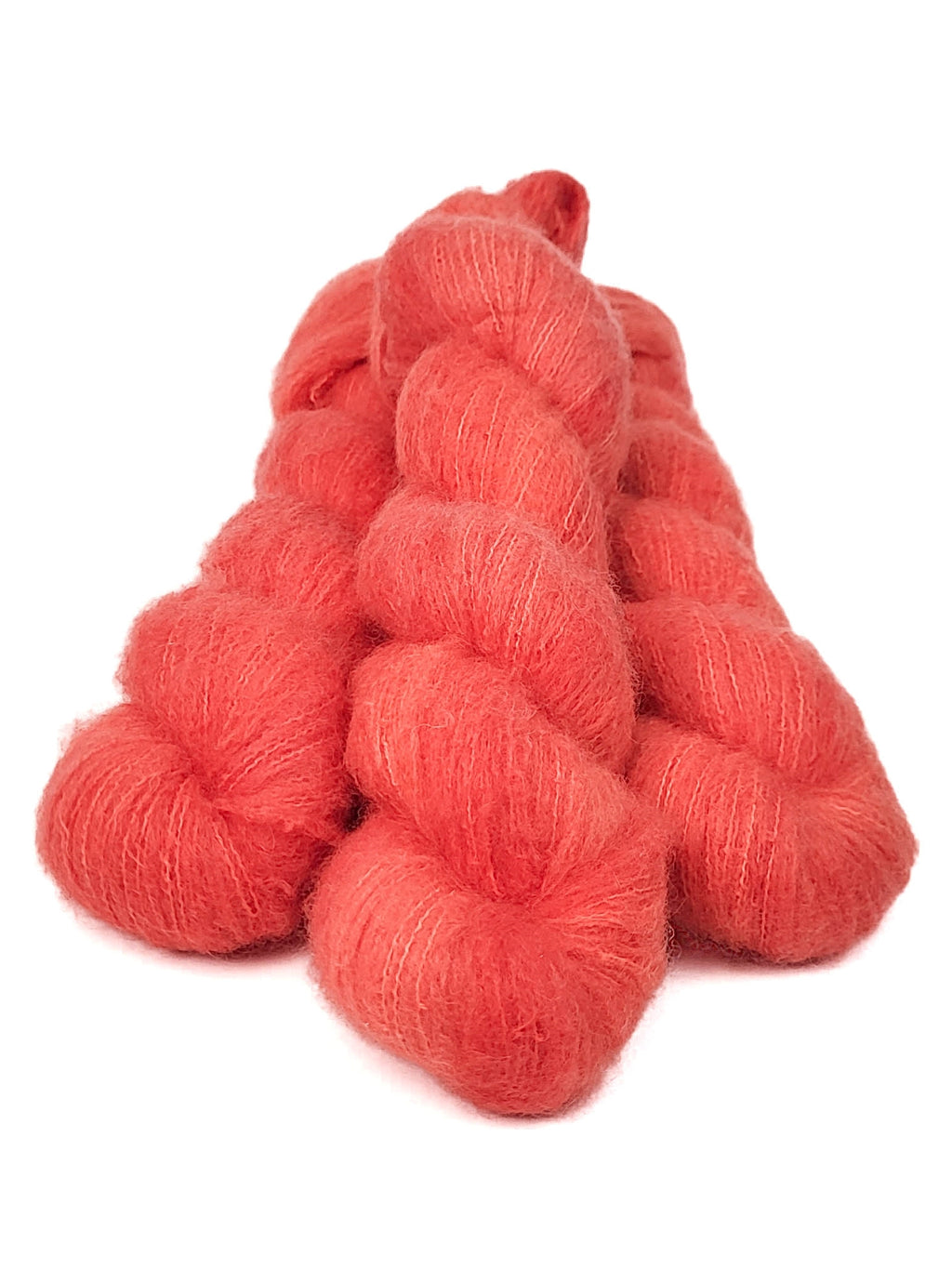 Brushed cashmere yarn hand-dyed DOLCE CORAIL – Biscotte Yarns