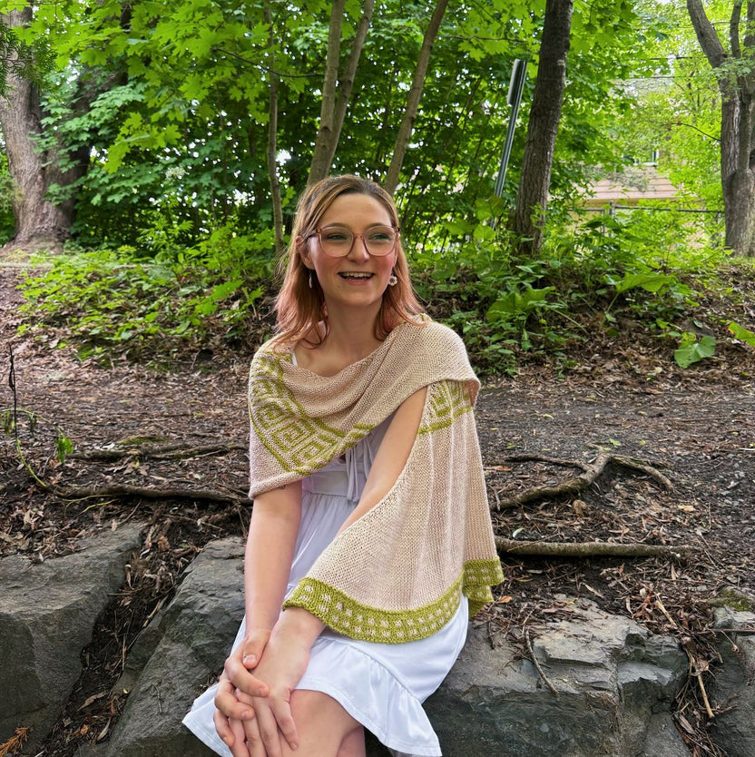 Cléopâtre Free Shawl pattern – Biscotte Yarns