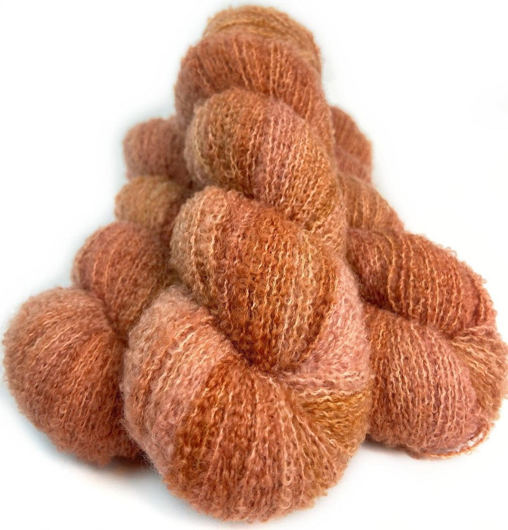 hand-dyed boucle yarn PETITE BOUCLEE EPIC – Biscotte Yarns