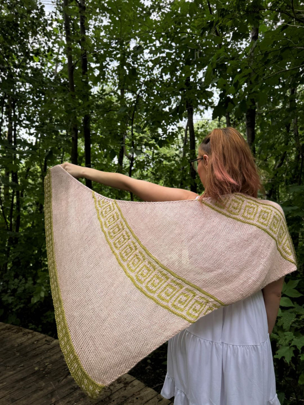 Cléopâtre Free Shawl pattern – Biscotte Yarns