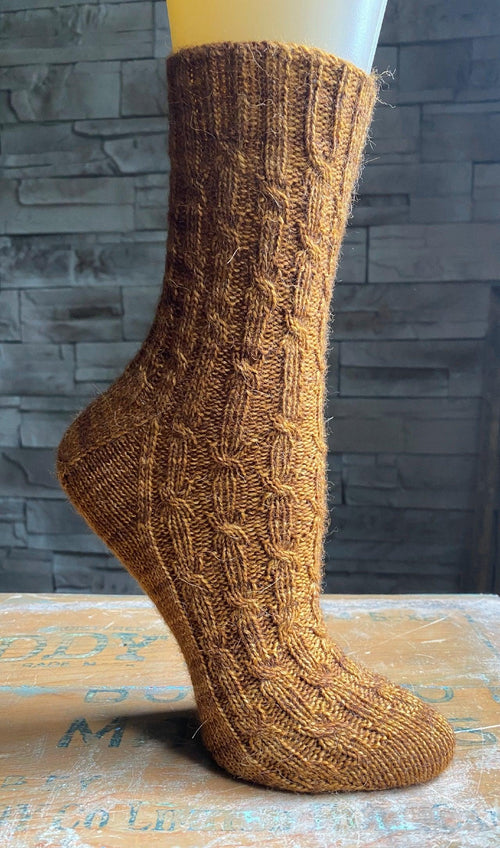 Chem-Chemney | Socks Pattern – Biscotte Yarns