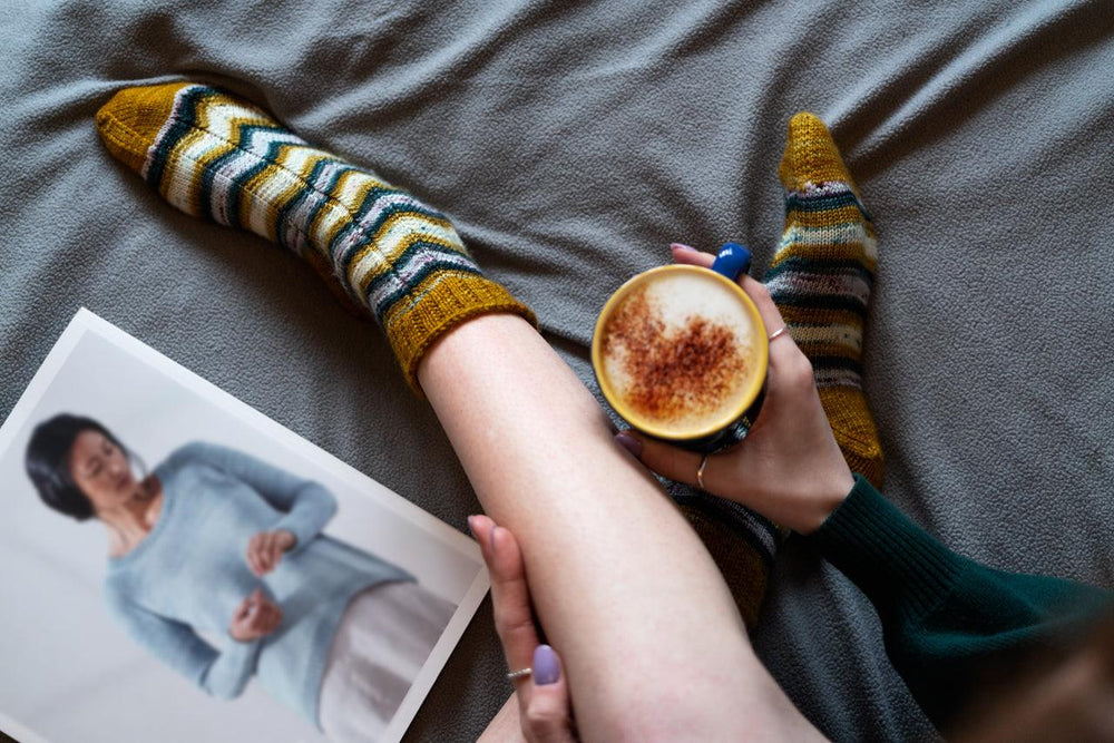 Chevron Chase Free sock pattern – Biscotte Yarns