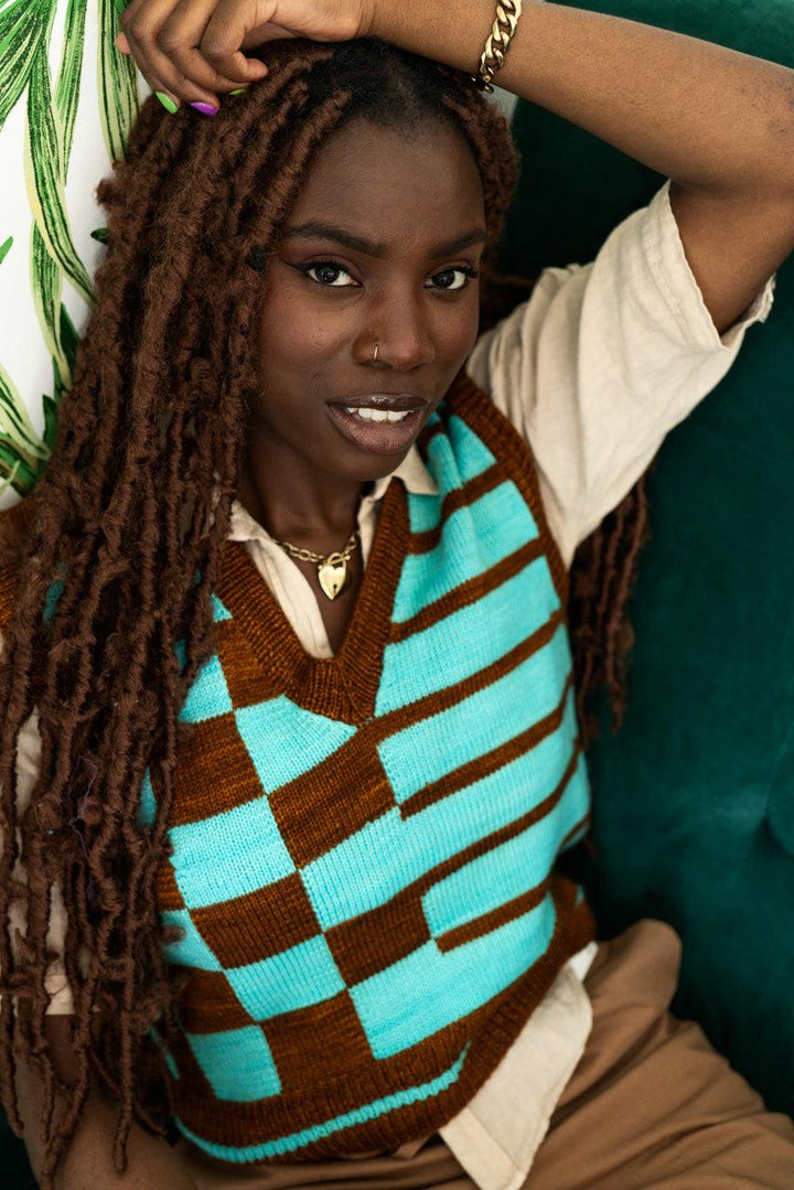 Lydia vest pattern – Biscotte Yarns